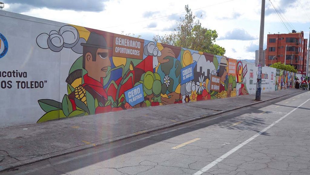 Inauguramos el mural artístico “PLAZA VIDA” » Universidad Nacional de ...